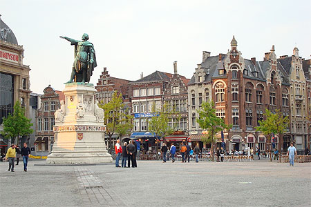 Vrijdagmarkt : Vrijdagmarkt (marché du Vendredi) : Gand (Gent ...