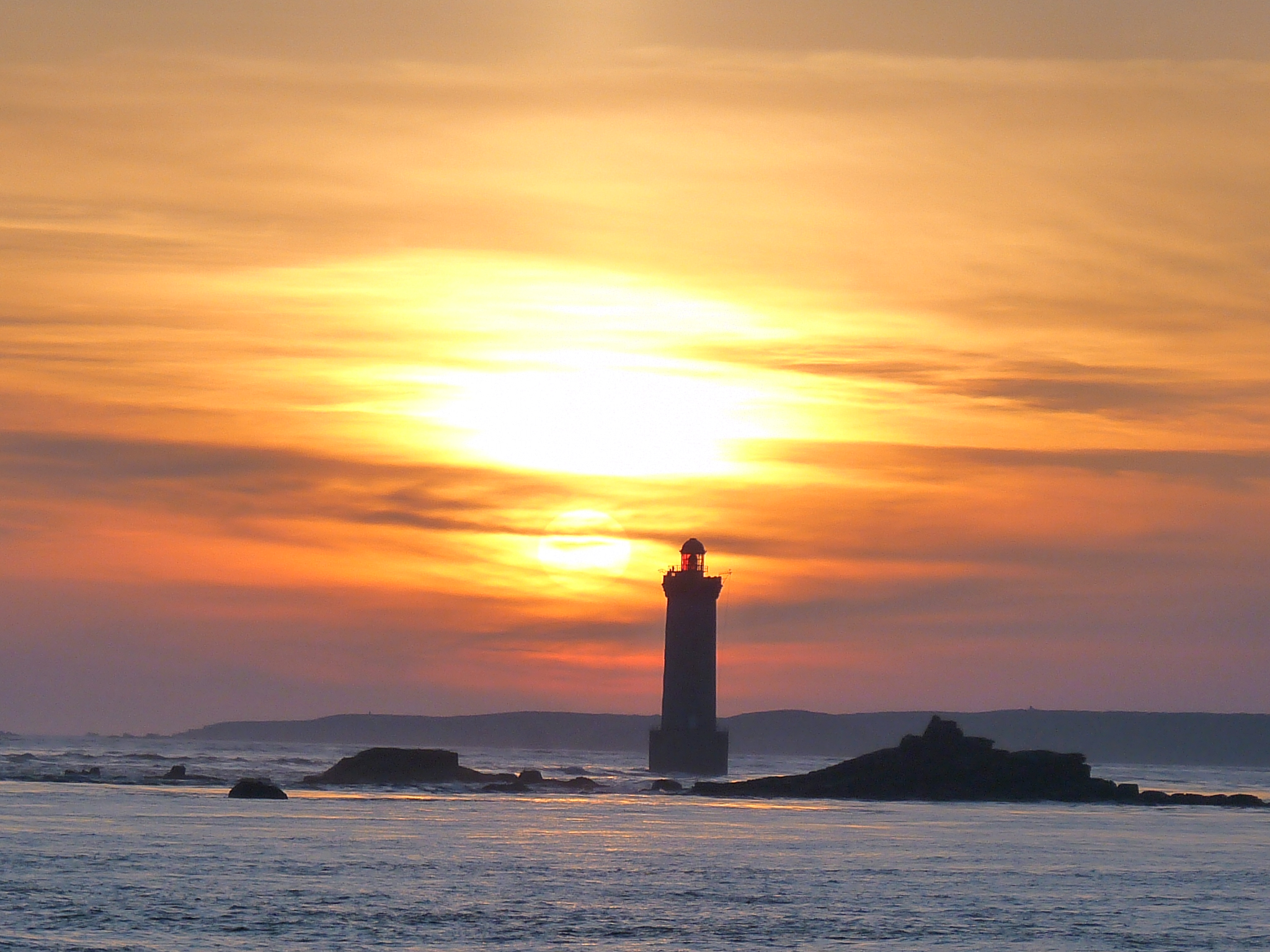 Phare de Kéréon : Coucher de soleil : Phare de Kéréon : Île d'Ouessant ...