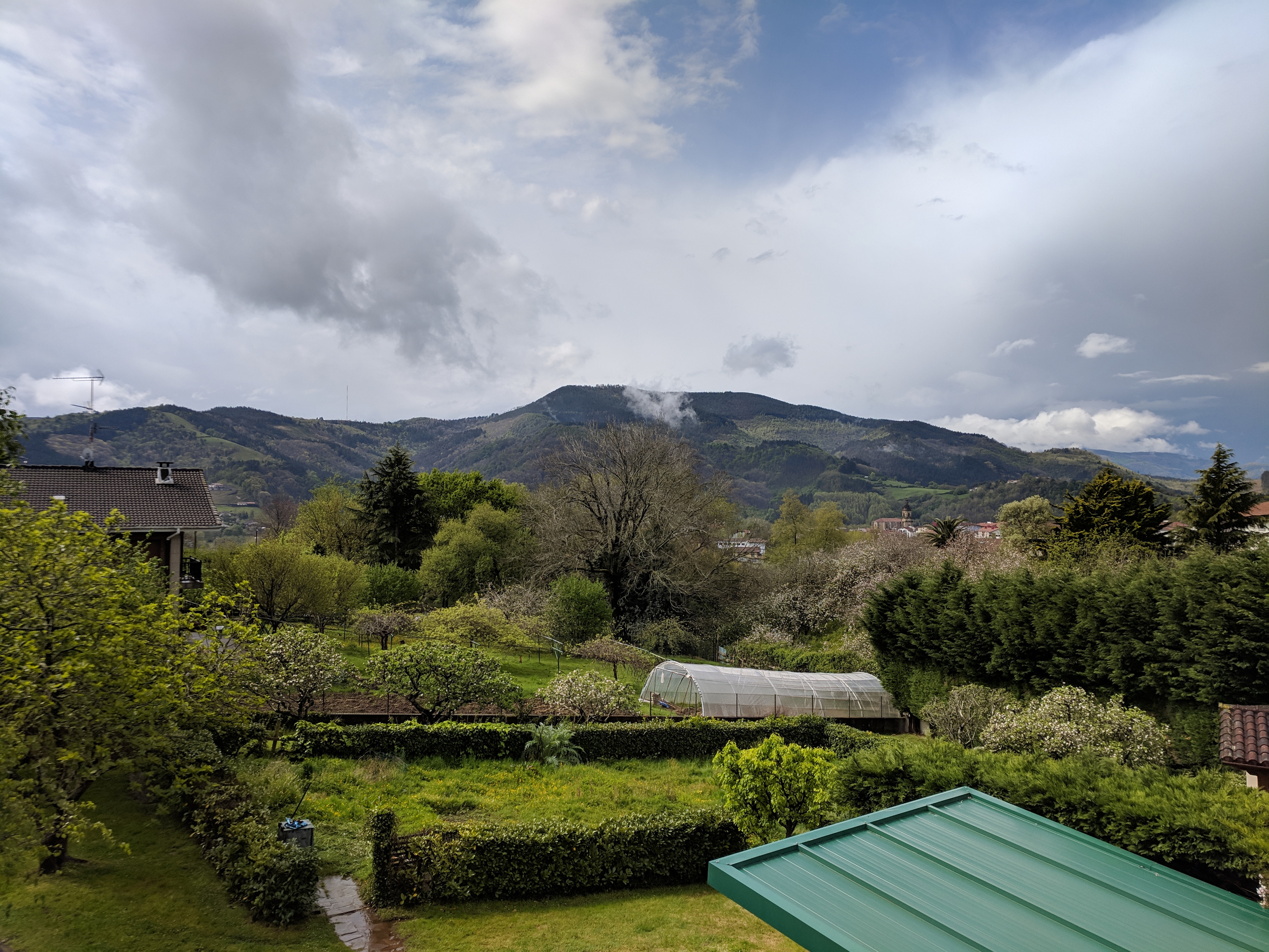 Vue montagnes basques : Pays basque : Espagne : Routard.com