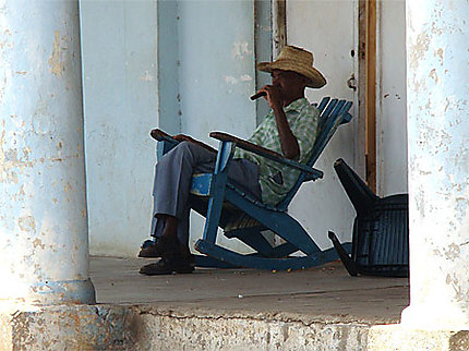Rocking chair à Trinidad : Trinidad : Centre de Cuba : Cuba : Routard.com