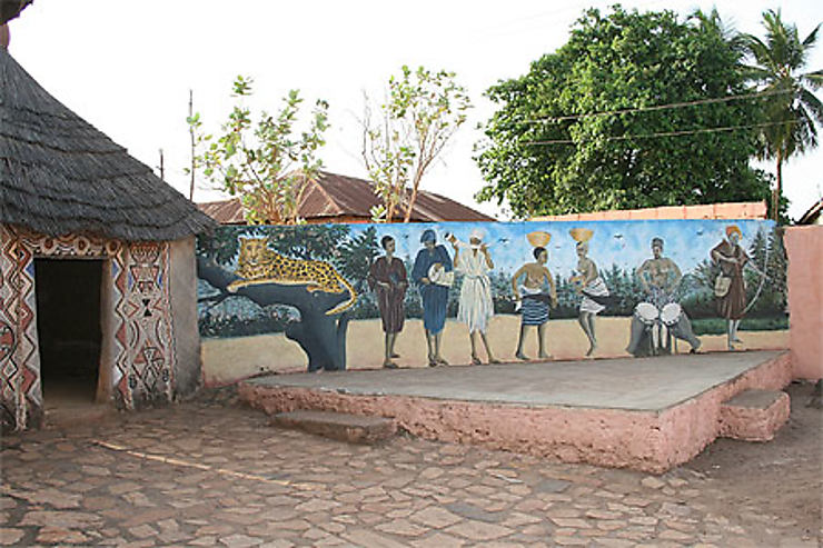 Entrée du Palais Royal de Djougou : Atakora : Bénin : Routard.com