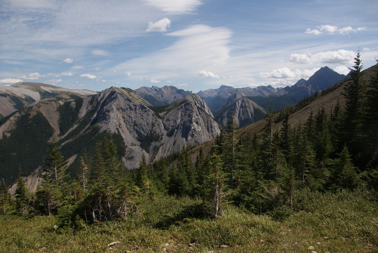 Sulphur skyline : Montagne : Jasper National Park : Alberta : Canada ...