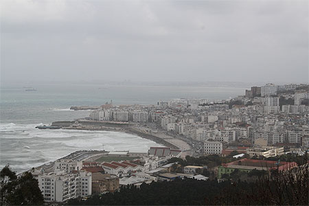 Bord de mer agitée : Villes : Alger : Côte algérienne : Algérie ...