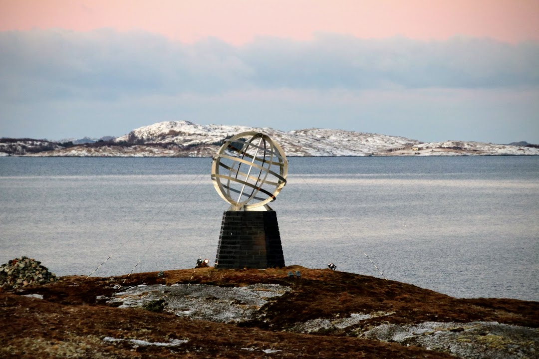 Cercle polaire arctique : Montagne : Région du cercle polaire : Norvège ...