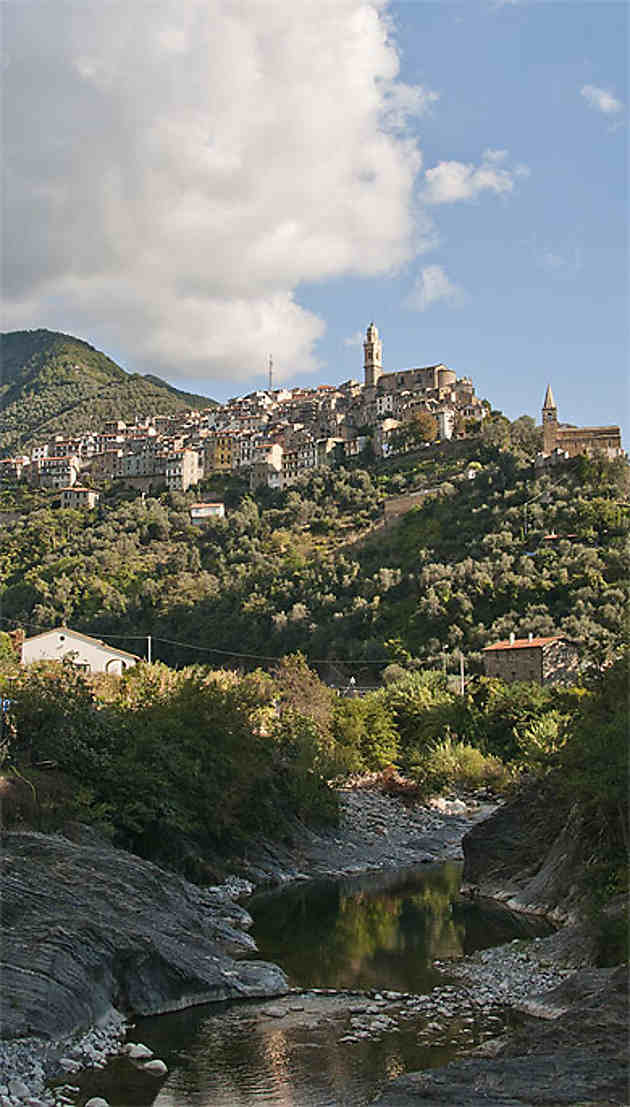Montalto Ligure : Village : Montalto Ligure : Ligurie : Italie ...