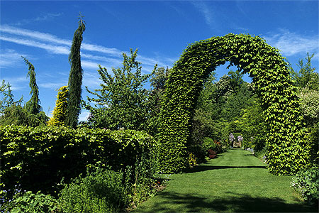 Parc du château de Digeon, Morvillers-Saint-Saturnin : Jardin floral du ...