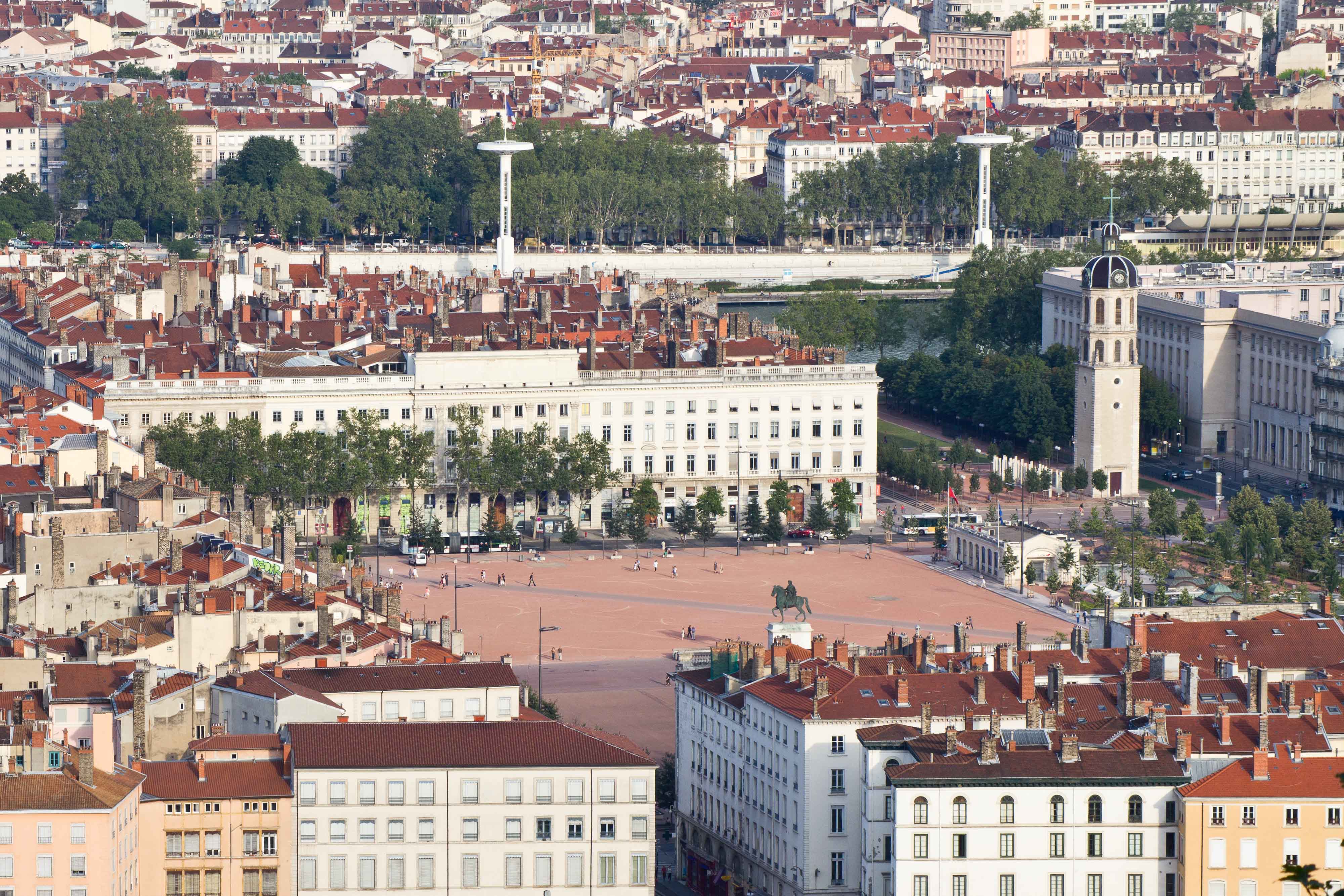 Lyon - La place Bellecour : Place Bellecour : Presqu'île : Lyon : Lyon ...