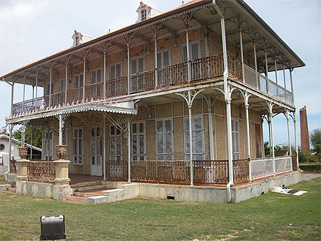 Maison coloniale Zévallos : Maison Zévallos : Le Moule : Grande-Terre ...