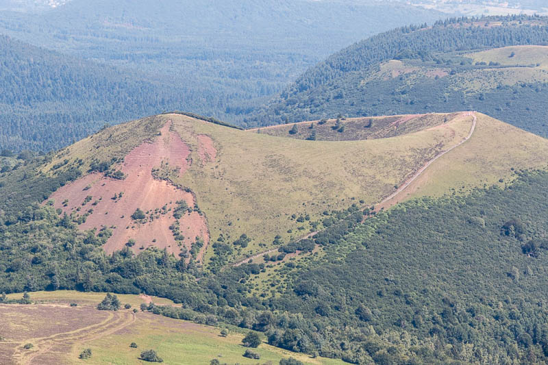 Le Puy de Pariou : Volcans : Montagne : Puy de Pariou : Chaîne des Puys ...