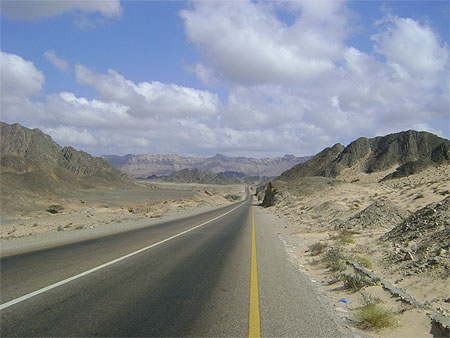Oui, la route... : Routes : Transport : Hadramaout : Yémen : Routard.com