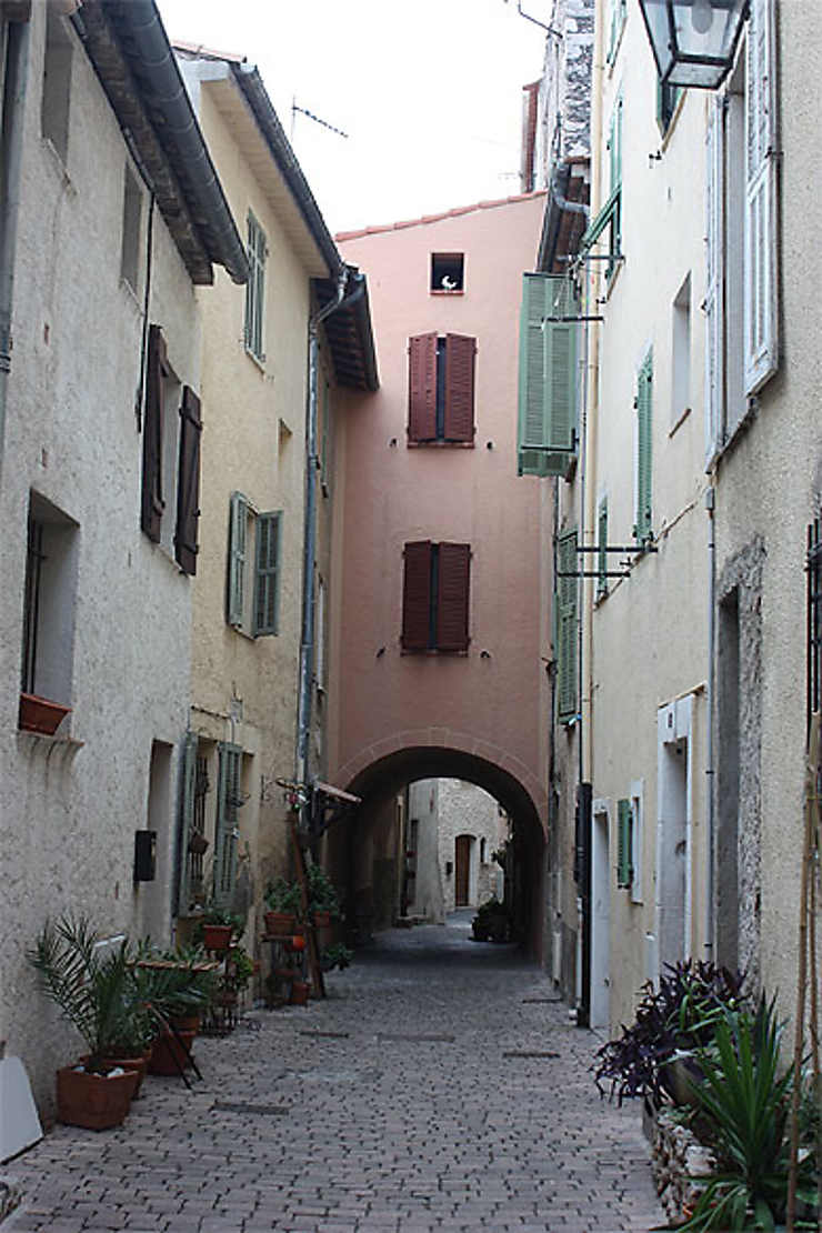 Gattières : Gattières : Alpes-Maritimes : Côte d'Azur : Routard.com