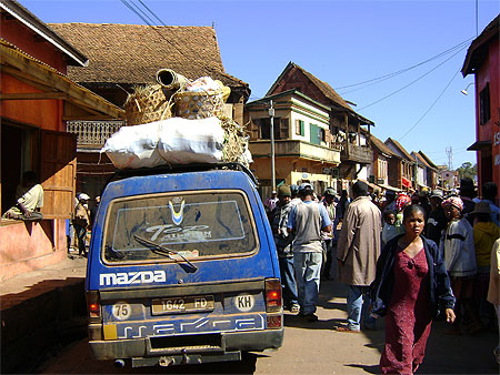 Taxi-brousse : Transport : Ambalavao : Fianarantsoa et sa région ...