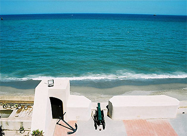 Le canon de Bastion 23 : Plages : Mer : Palais des Raïs (Bastion 23 ...