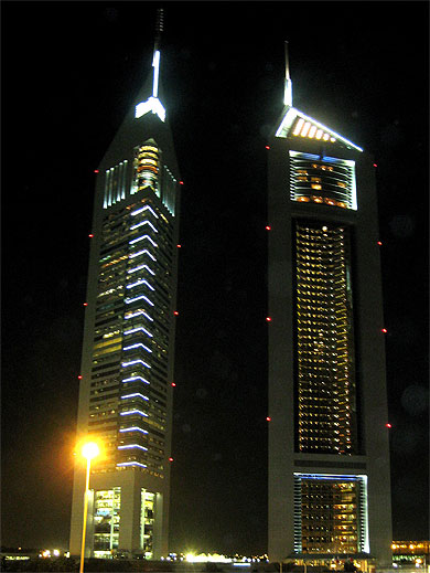 Emirates towers : Nuit : Emirates Towers : Dubaï (ville) : Dubaï ...