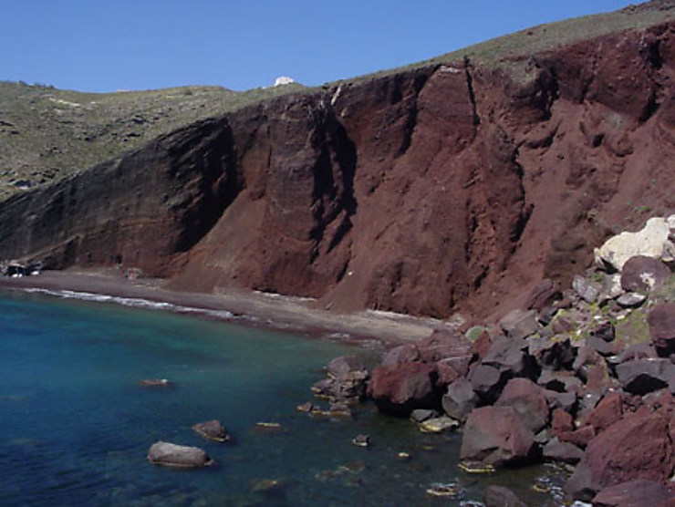 fille du volcan : Plages : Mer : Falaise : Red Beach : Santorin ...