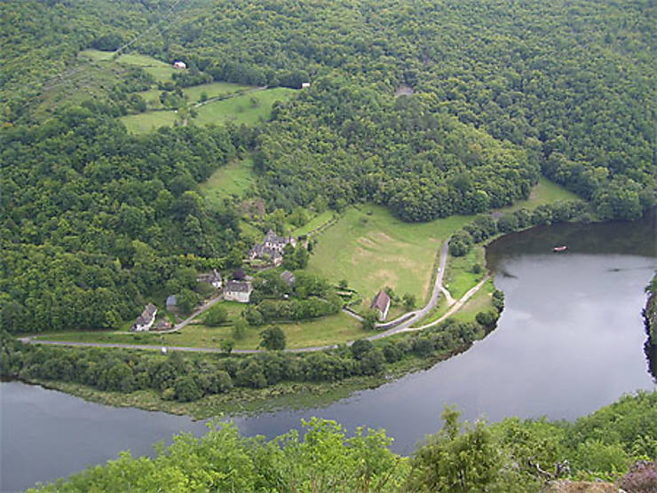 Visiter Monceaux-sur-Dordogne : préparez votre séjour et voyage ...