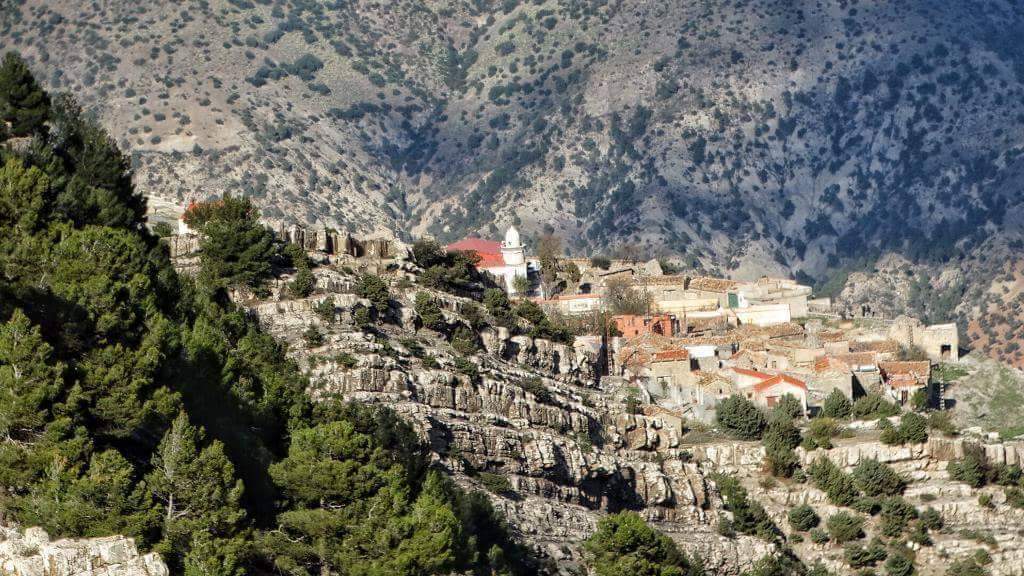 Kalâa des ath Abbès : Village : Bejaia : Kabylie : Côte algérienne ...