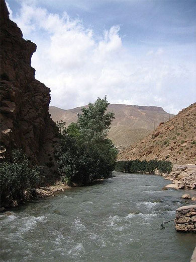 Oued : Vallée des gorges du Dadès : Ouarzazate et les oasis du sud ...