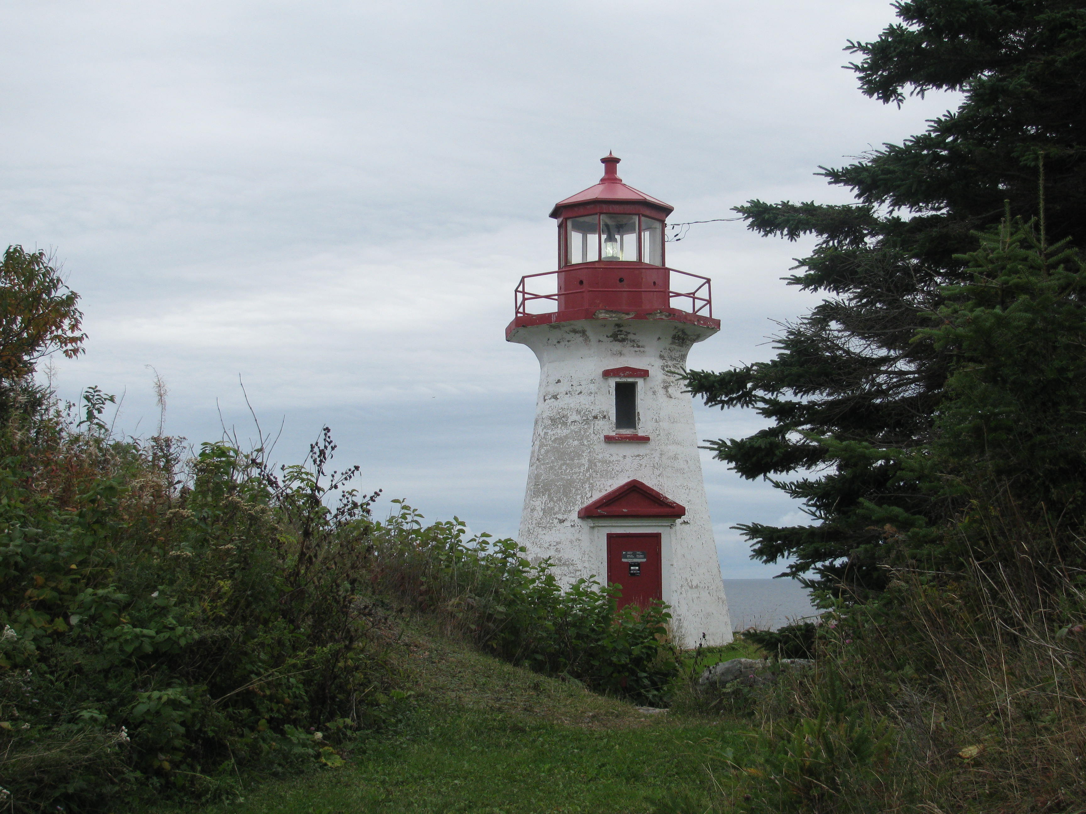 Phare à Port-Daniel-Gascons : Phares : Port-Daniel-Gascons : Gaspésie ...