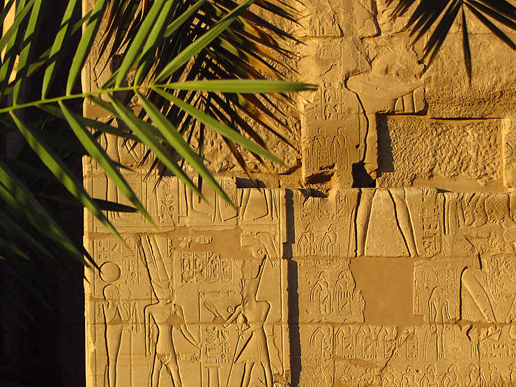 Ieroglif : Temples de Karnak : Louxor : Vallée du Nil : Égypte ...