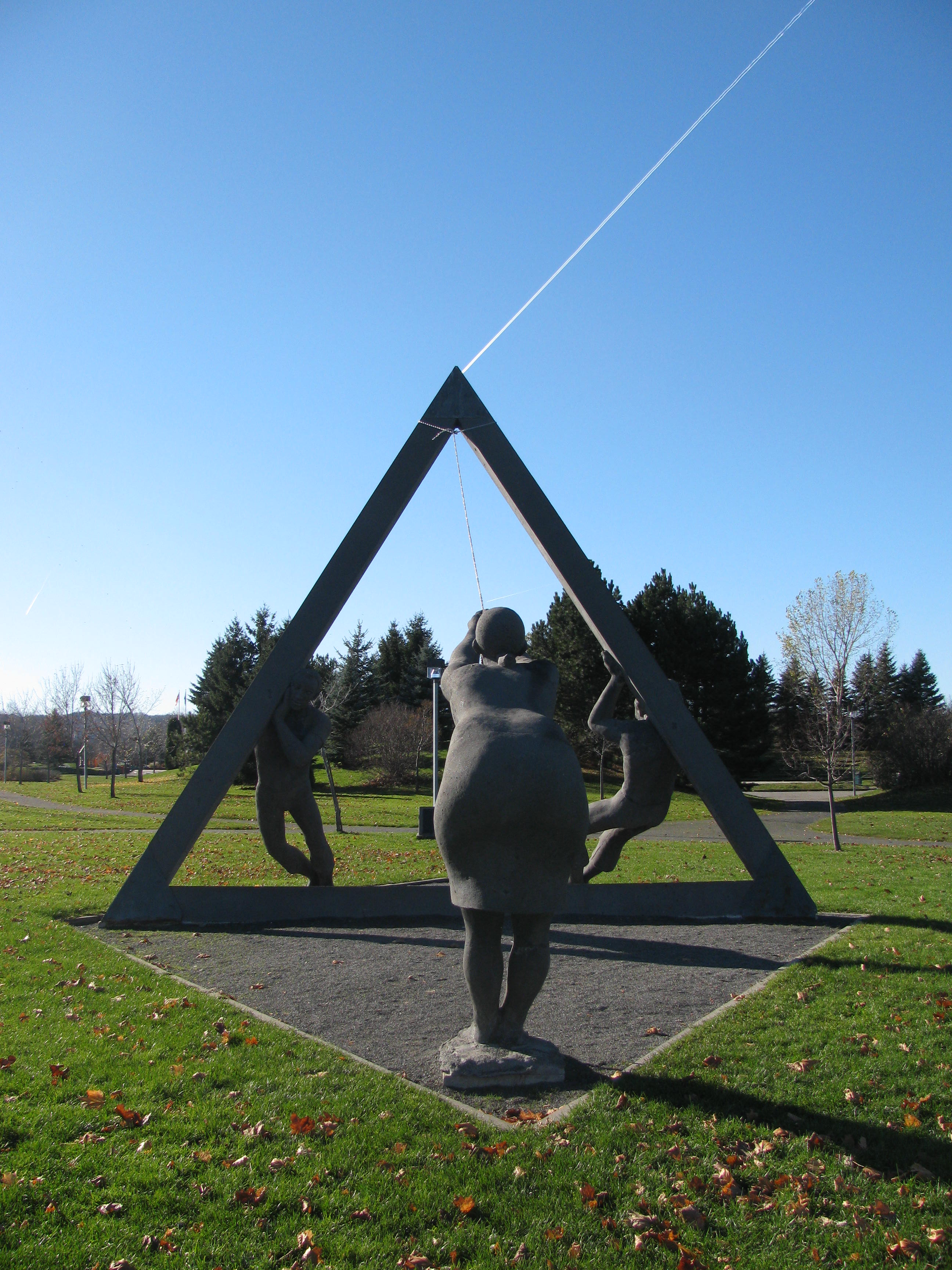 Sculptures de ciment à Rimouski : Statues : Rimouski : Bas-Saint ...