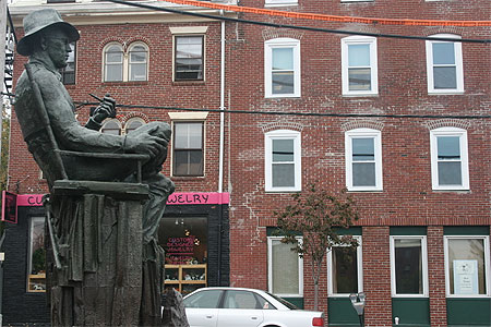 Statue de John Ford : Statues : Portland : Maine : États-Unis : Routard.com