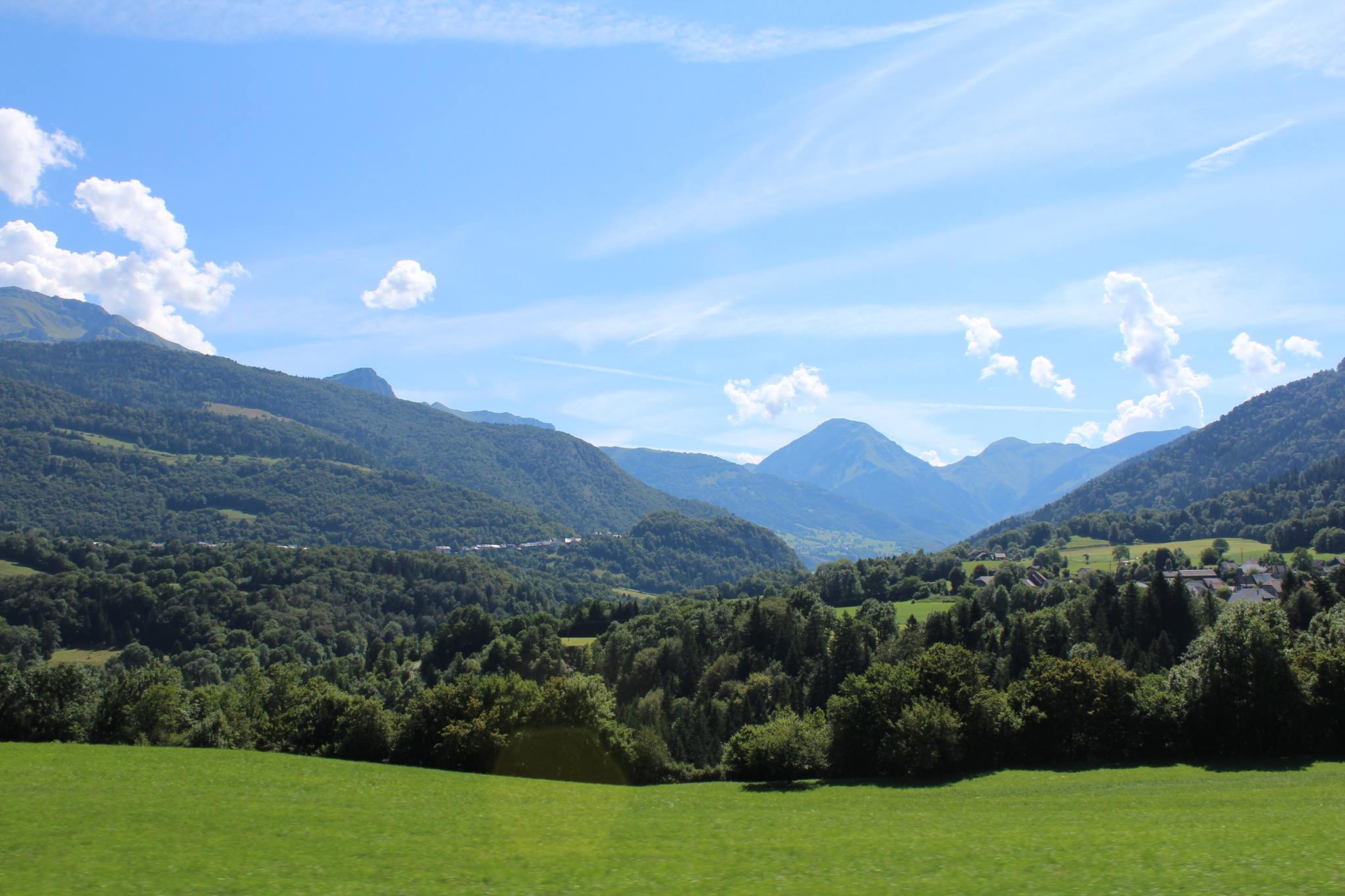 Massif des Bauges dans les Alpes : Montagne : Les Bauges : Savoie ...