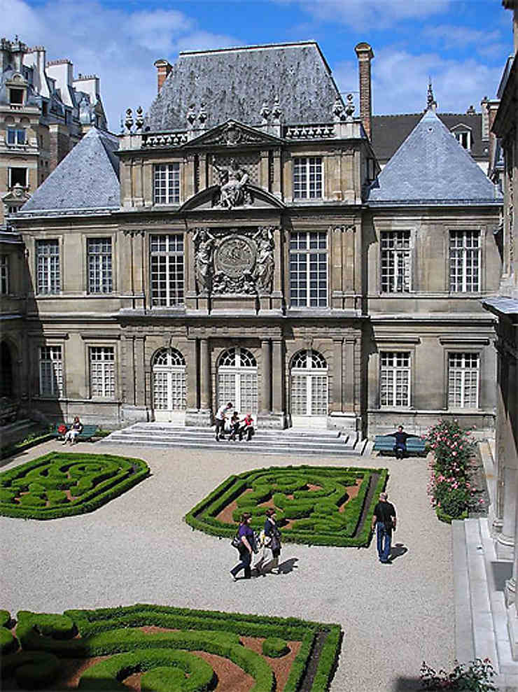 Musée Carnavalet : Musée Carnavalet : 3ème arrondissement : Paris ...