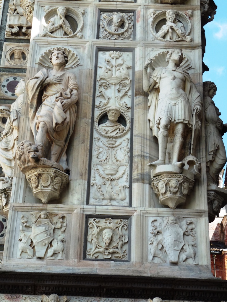 Sculpture de la Chartreuse : Statues : Eglise : Certosa di Pavia ...