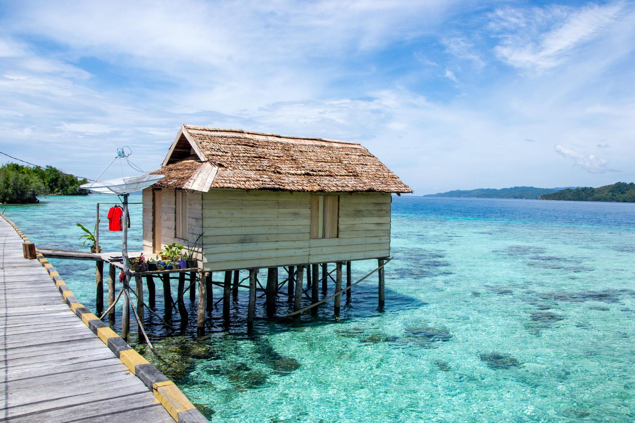 Pulau Papan - village bajau - Togian islands : Îles Togian : Sulawesi ...