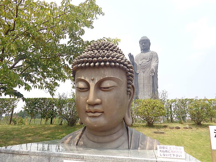 Statue géante de bouddha : Bouddha : Statues : Ushiku Daibutsu : Ushiku ...