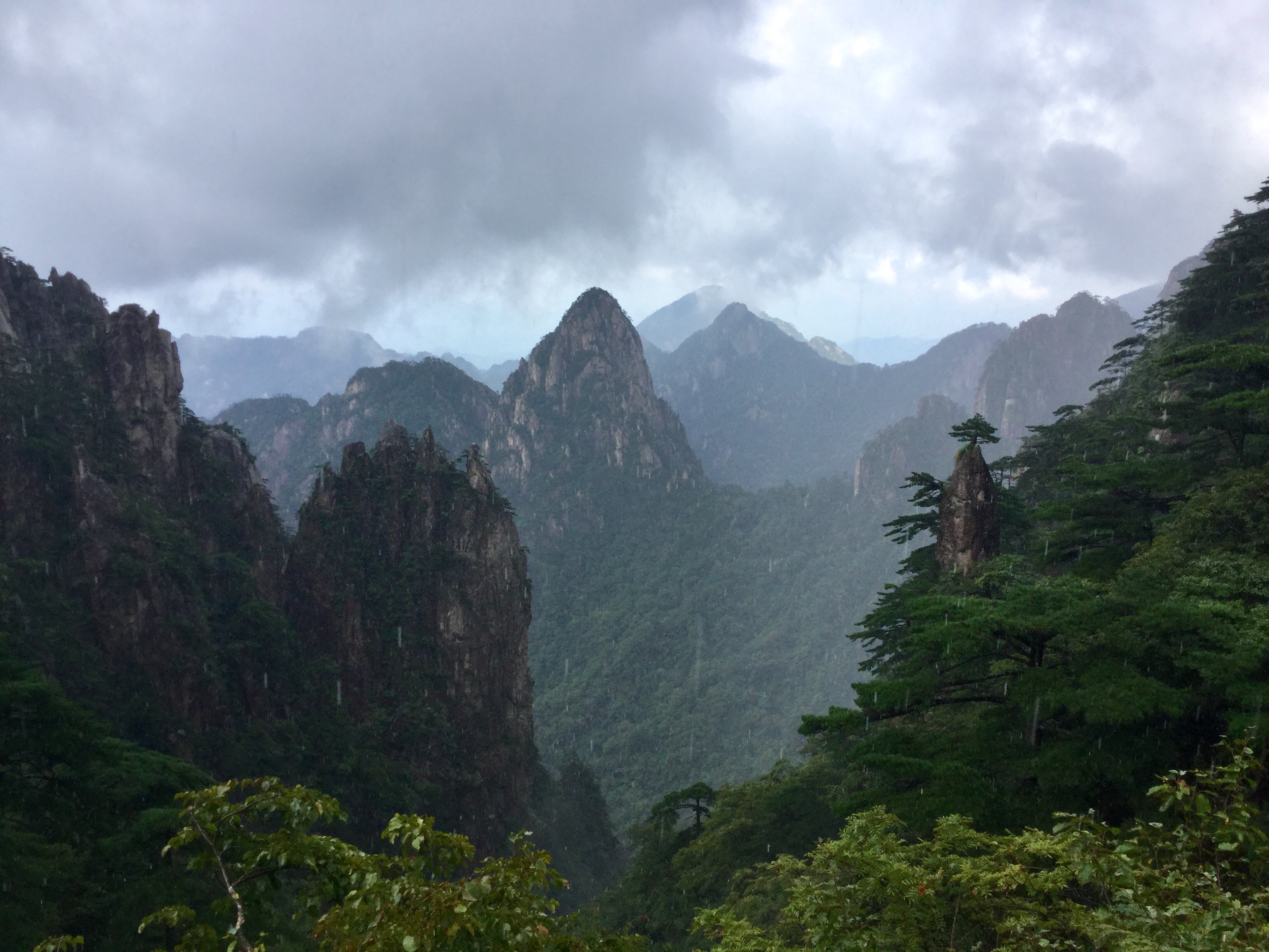 Les Huang Shan, Chine : Montagne : Huang Shan (la montagne jaune ...