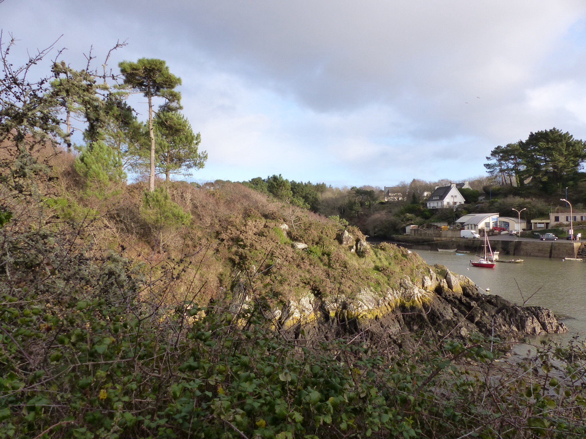 Doux soleil sur Merrien : Merrien : Finistère : Bretagne : Routard.com