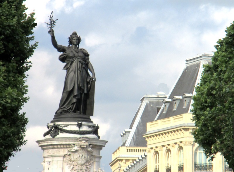 La statue de la République : Statues : Place de la République : 10ème ...