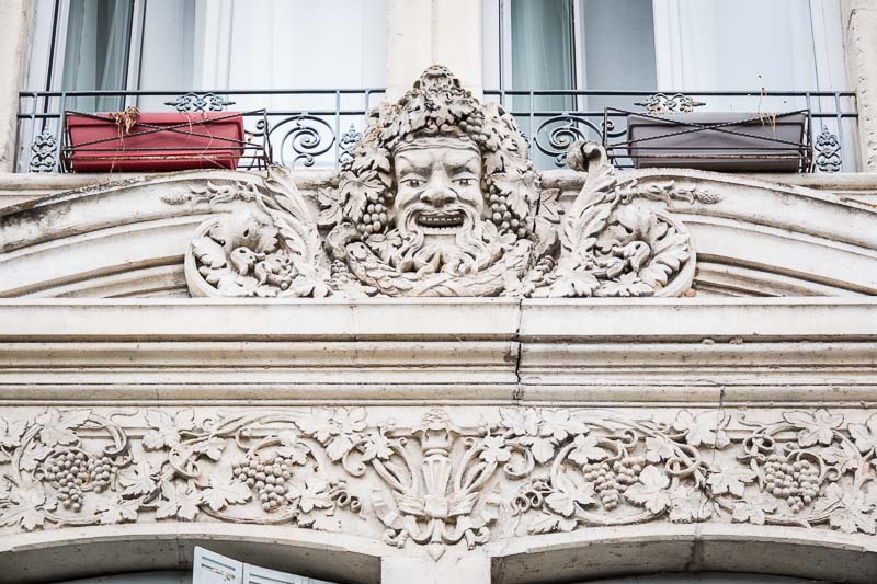 Besançon, Un mascaron de Bacchus : Statues : Besançon : Doubs : Franche ...