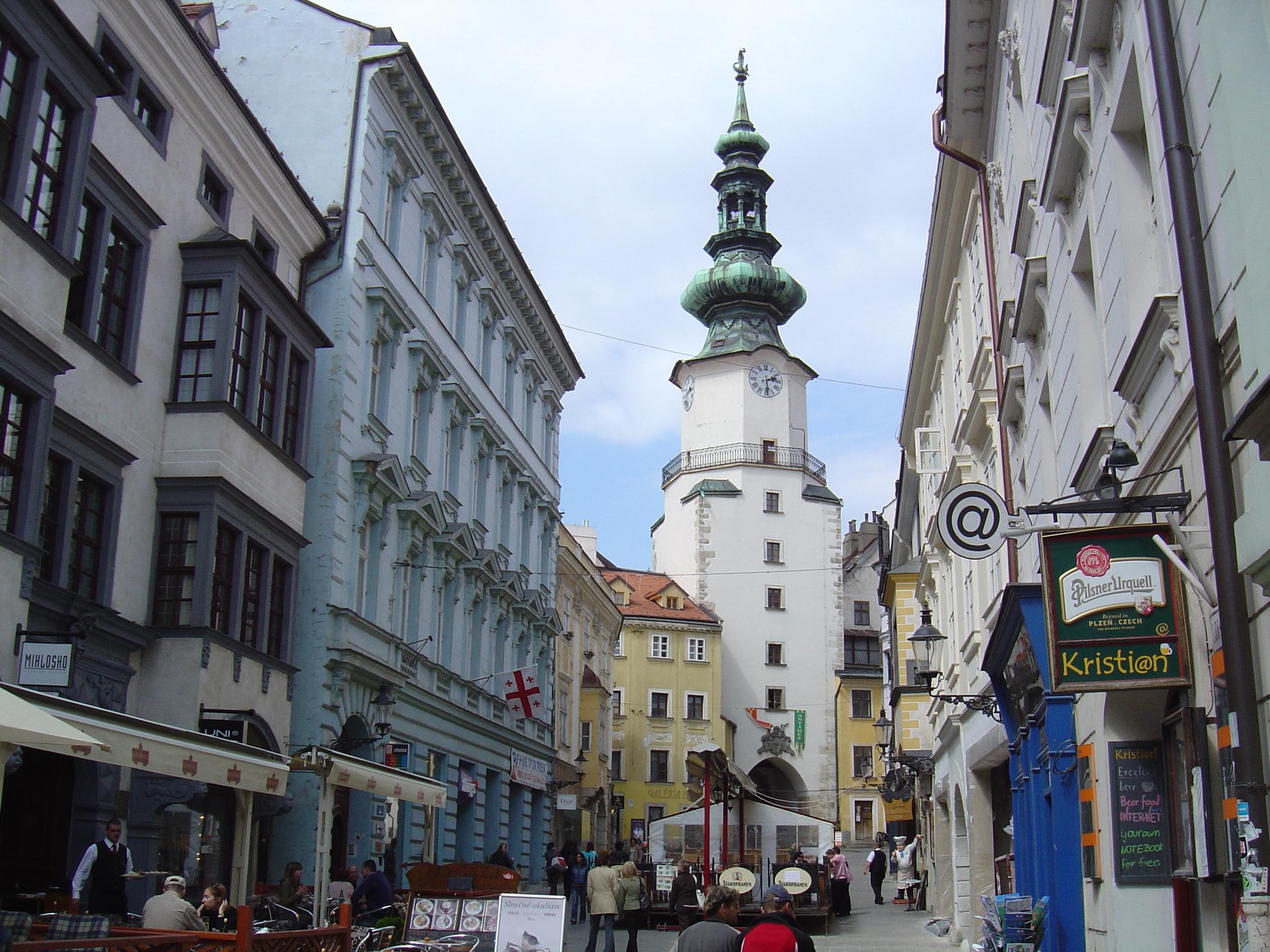 Michalská brána : Michalská brána (porte Michel) : Bratislava ...