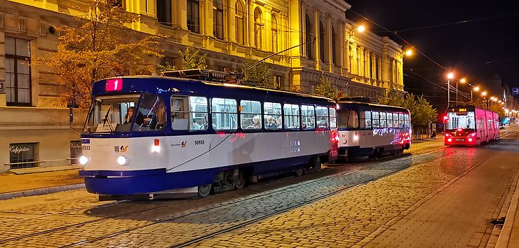 Tramway à Riga : Transport : Nuit : Rīga : Vidzeme : Lettonie : Routard.com