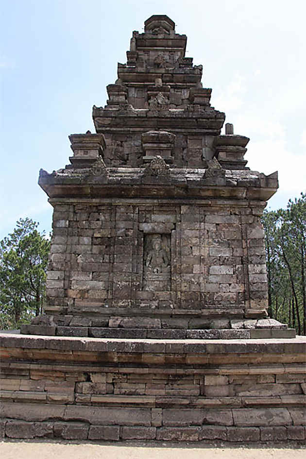 Temple hindouiste : Temples : Gedong Songo : Java : Indonésie : Routard.com