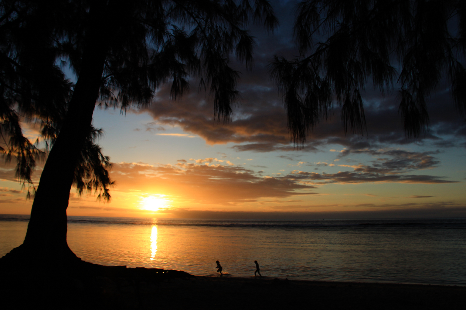 Coucher de soleil à Saint-Pierre : Plages : Mer : Coucher de soleil ...