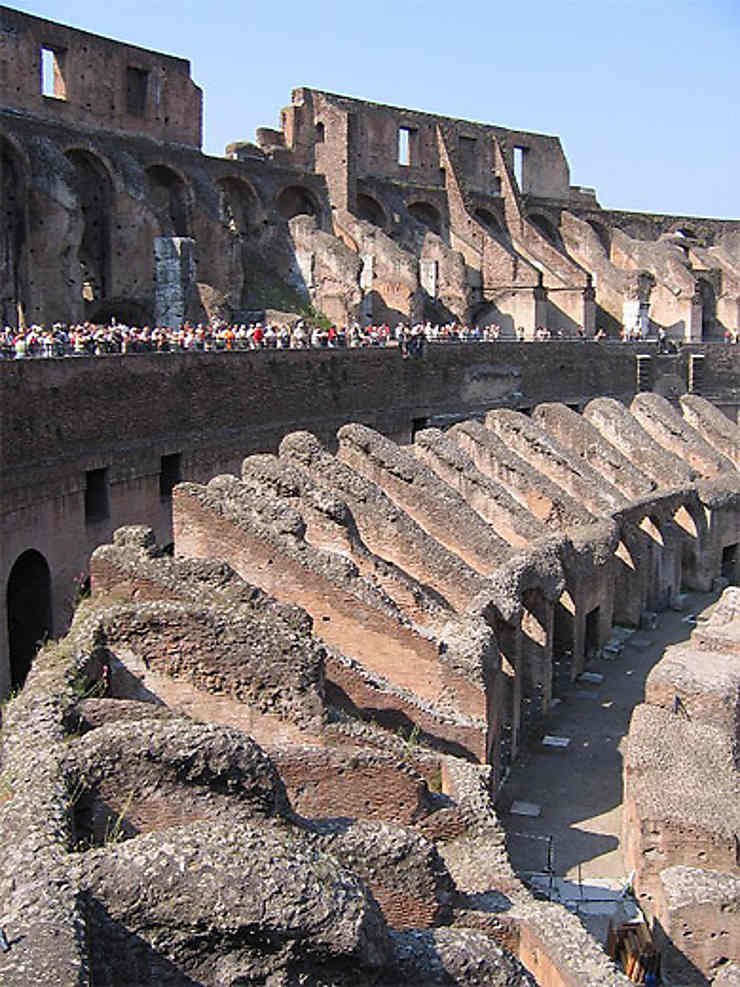 A l'intérieur du Colisée : Colisée (Colosseo) : Rome antique : Rome ...