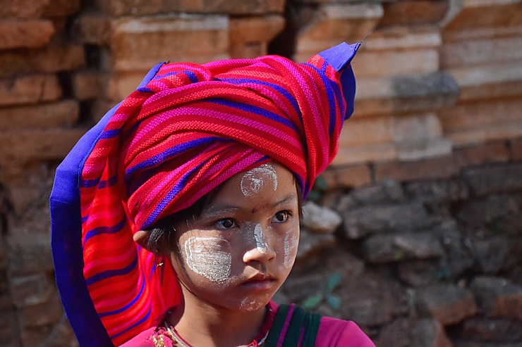 La jeune fille birmane : Portraits : Enfants : Lac Inle et ses environs ...
