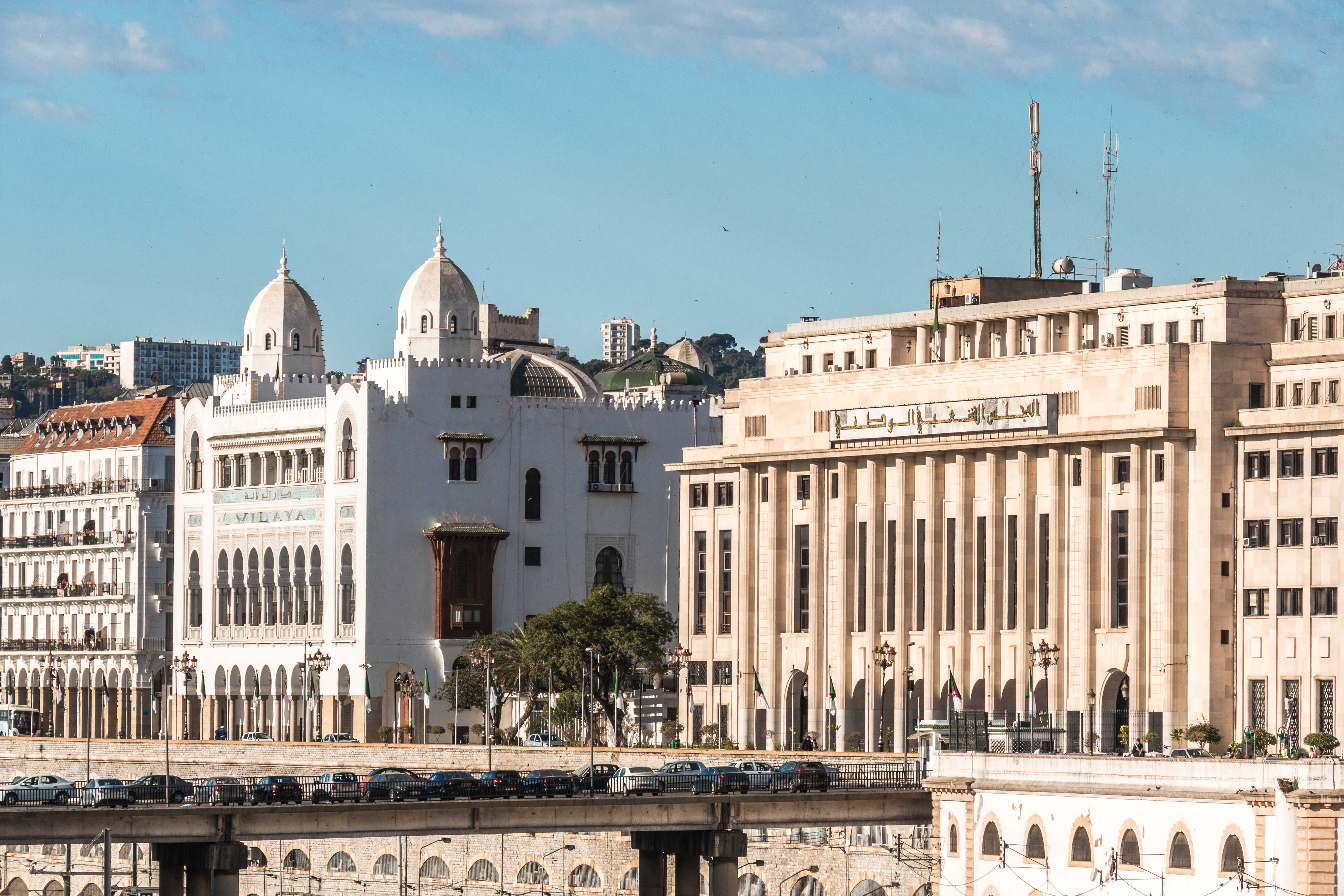 Alger - La Wilaya et l'Assemblée Populaire : Siège de la wilaya d'Alger ...