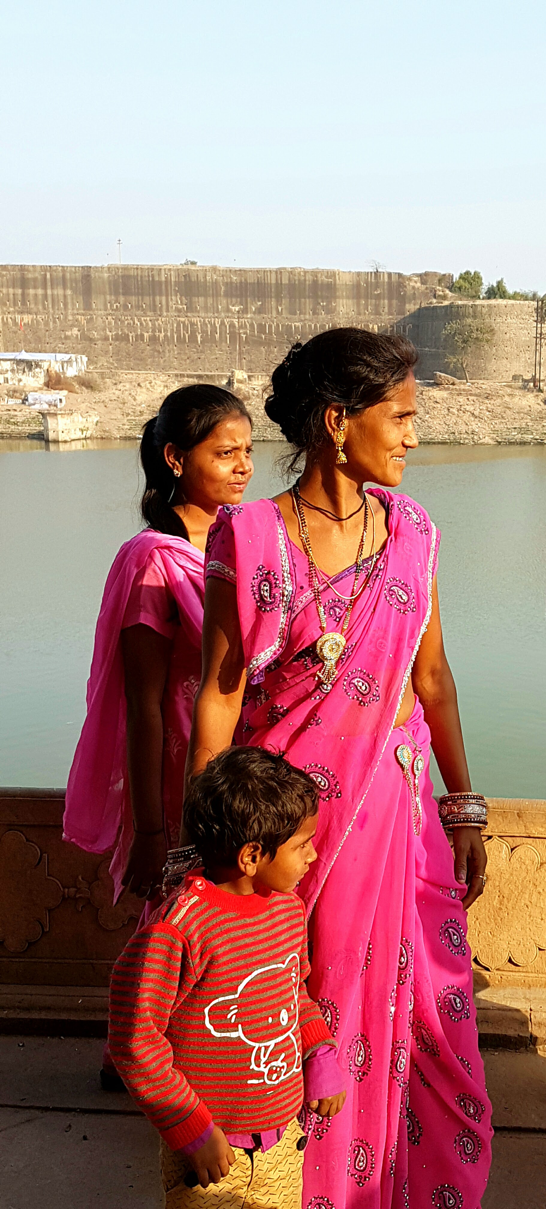 Jeunes femmes inde : Portraits : Taj Mahal : Agra : Uttar Pradesh ...
