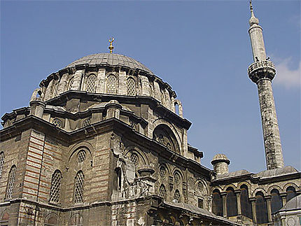 Vue de la Laleli Camii : Mosquée : Mosquée Lâleli (Laleli Camii ...