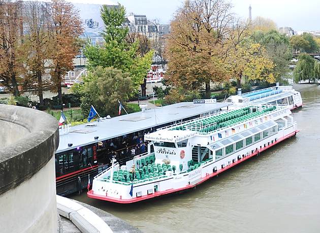 Les vedettes du Pont Neuf : Bateaux : Transport : Square du Vert-Galant ...