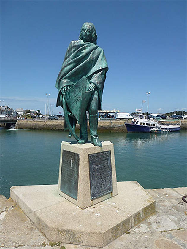 Statue de Pierre Bouguer : Statues : Le Croisic : Loire-Atlantique ...